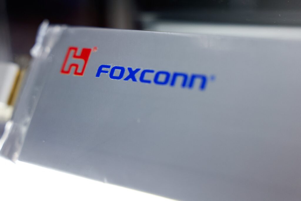 tit Foxconn Reports Record First-Quarter Revenue Amid Surging AI Demand